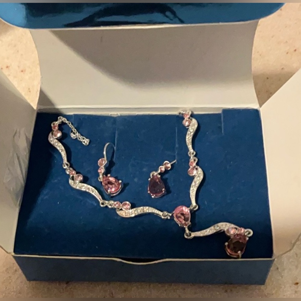 Vintage Avon Birthday Set For October - Gem